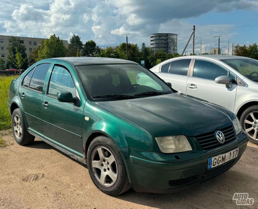 Volkswagen Bora 1999 in Vilnius, with an engine capacity of 1.90 L and mileage of 300 thousand km for 650 €, photo 4 on AUTOMOTO.COM.LV