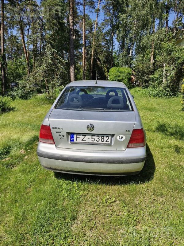 Volkswagen Bora 2000 in Daugavpils, with an engine capacity of 1.60 L and mileage of 296 thousand km for 750 €, photo 3 on AUTOMOTO.COM.LV