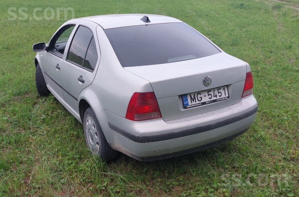 Volkswagen Bora 2000 in Aizkraukle, with an engine capacity of 1.90 L and mileage of 378 thousand km for 1150 €, photo 4 on AUTOMOTO.COM.LV