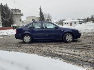 Volkswagen Bora 2000 Kauņa, ar dzinēja tilpumu 1.90 L un nobraukumu 288 tūkst. km par 990 €, foto 7 vietnē AUTOMOTO.COM.LV