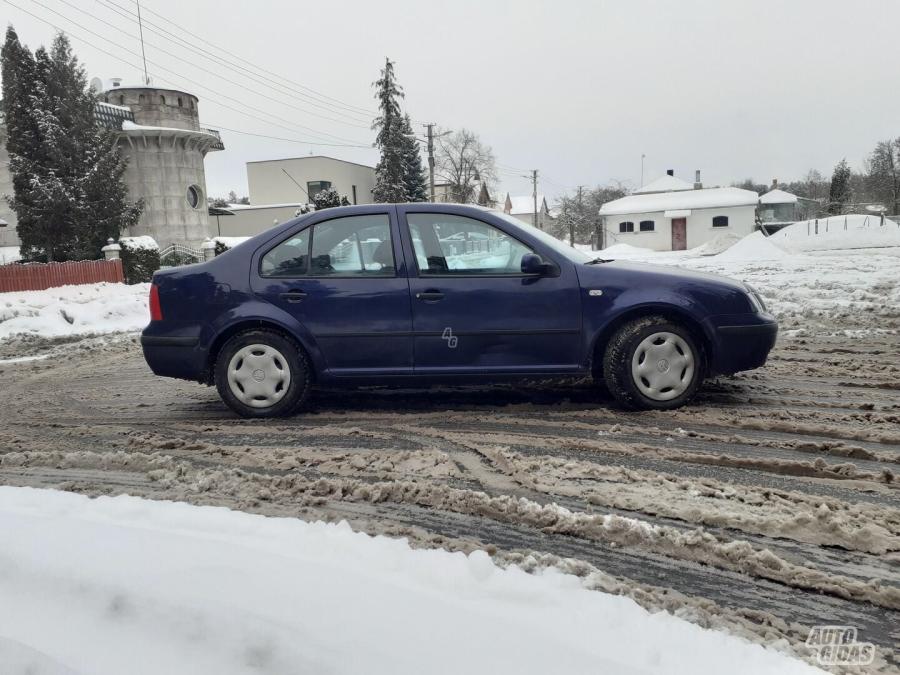 Volkswagen Bora 2000 Kauņa, ar dzinēja tilpumu 1.90 L un nobraukumu 288 tūkst. km par 990 €, foto 7 vietnē AUTOMOTO.COM.LV