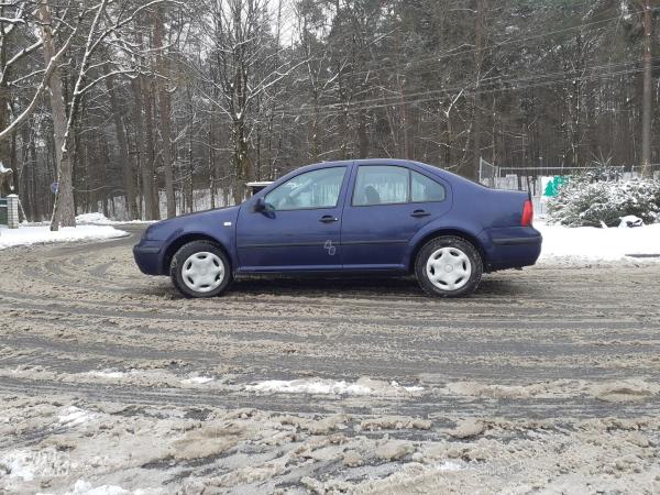 Volkswagen Bora 2000 Kauņa, ar dzinēja tilpumu 1.90 L un nobraukumu 288 tūkst. km par 990 €, foto 8 vietnē AUTOMOTO.COM.LV