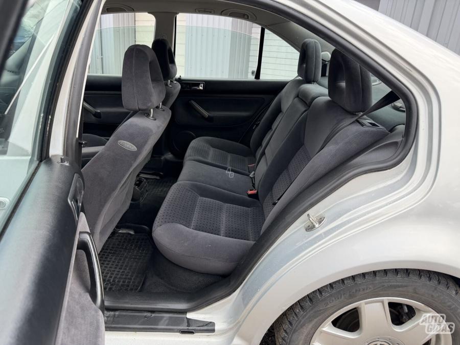 Volkswagen Bora 2000 Utena, ar dzinēja tilpumu 1.90 L un nobraukumu 269 tūkst. km par 1850 €, foto 11 vietnē AUTOMOTO.COM.LV