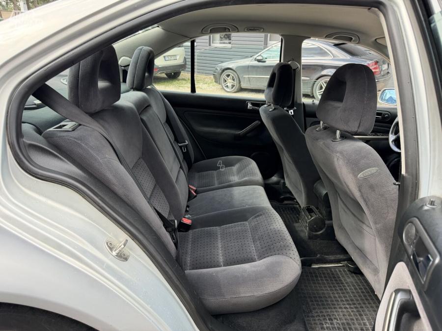 Volkswagen Bora 2000 Utena, ar dzinēja tilpumu 1.90 L un nobraukumu 269 tūkst. km par 1850 €, foto 19 vietnē AUTOMOTO.COM.LV