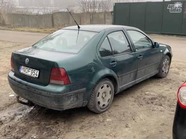 Volkswagen Bora 2001 Viļņa, ar dzinēja tilpumu 1.90 L un nobraukumu 300 tūkst. km par 420 €, foto 4 vietnē AUTOMOTO.COM.LV
