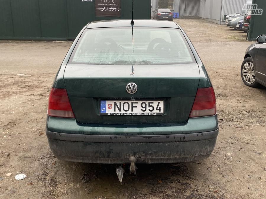 Volkswagen Bora 2001 Viļņa, ar dzinēja tilpumu 1.90 L un nobraukumu 300 tūkst. km par 420 €, foto 5 vietnē AUTOMOTO.COM.LV