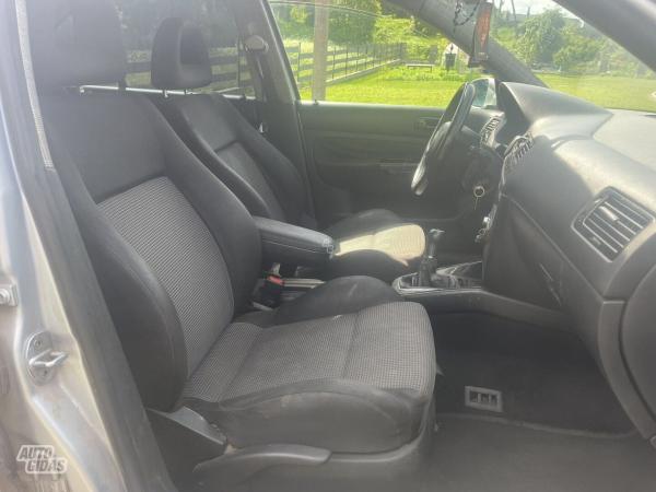 Volkswagen Bora 2001 in Salcininkai, with an engine capacity of 1.90 L and mileage of 320 thousand km for 550 €, photo 5 on AUTOMOTO.COM.LV