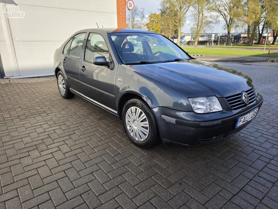 Volkswagen Bora 2001 in Silute, with an engine capacity of 1.90 L and mileage of 300 thousand km for 1050 €, photo 1 on AUTOMOTO.COM.LV