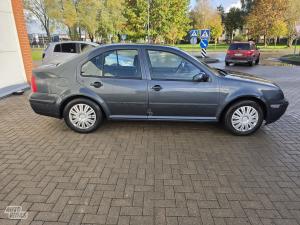 Volkswagen Bora 2001 in Silute, with an engine capacity of 1.90 L and mileage of 300 thousand km for 1050 €, photo 6 on AUTOMOTO.COM.LV