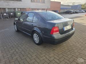 Volkswagen Bora 2001 in Silute, with an engine capacity of 1.90 L and mileage of 300 thousand km for 1050 €, photo 8 on AUTOMOTO.COM.LV