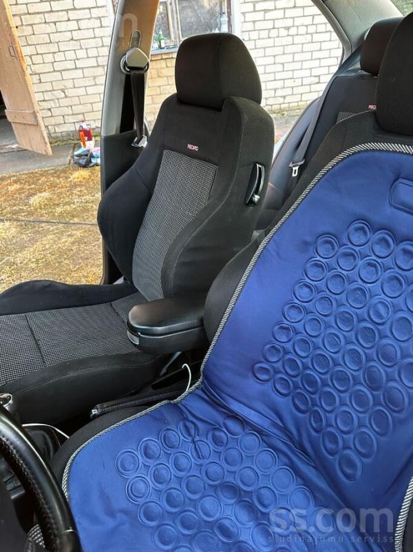 Volkswagen Bora 2002 Jēkabpils, ar dzinēja tilpumu 1.90 L un nobraukumu 406 tūkst. km par 1100 €, foto 8 vietnē AUTOMOTO.COM.LV