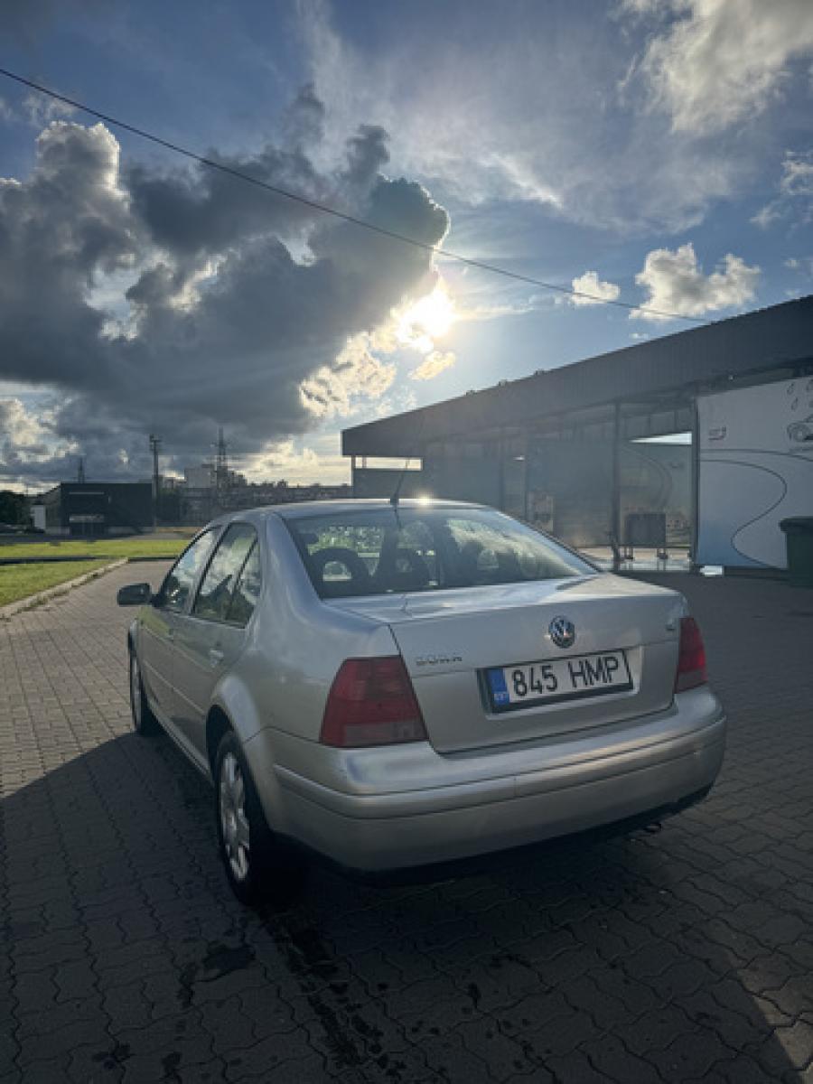 Volkswagen Bora 2002 Tallina, ar dzinēja tilpumu 1.60 L un nobraukumu 207 tūkst. km par 1500 €, foto 4 vietnē AUTOMOTO.COM.LV