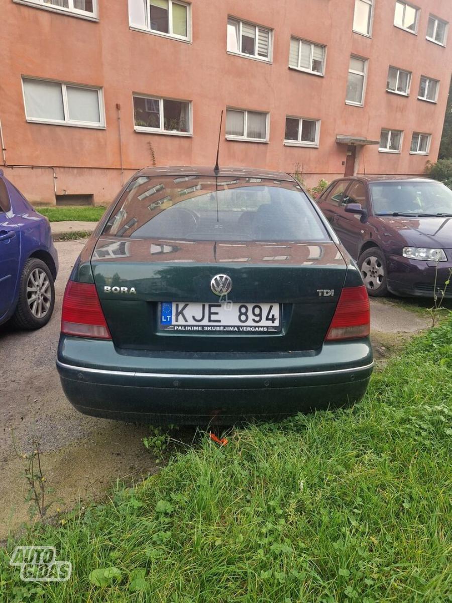 Volkswagen Bora 2002 in Vilnius, with an engine capacity of 1.90 L and mileage of 277 thousand km for 450 €, photo 7 on AUTOMOTO.COM.LV