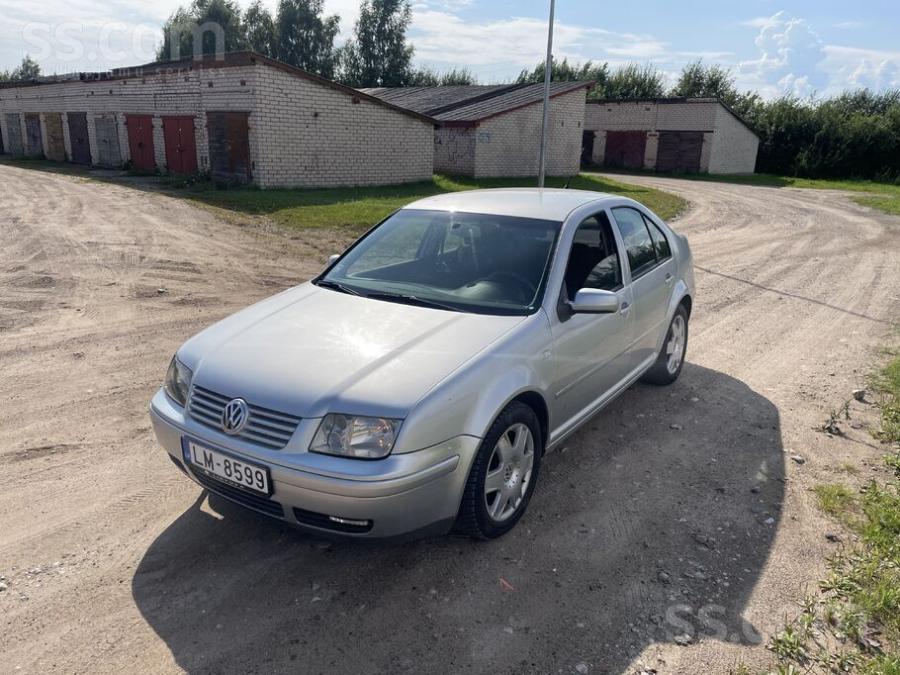 Volkswagen Bora 2003 Kuldīga, ar dzinēja tilpumu 1.60 L un nobraukumu 335 tūkst. km par 600 €, foto 4 vietnē AUTOMOTO.COM.LV