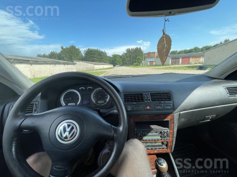 Volkswagen Bora 2003 Kuldīga, ar dzinēja tilpumu 1.60 L un nobraukumu 335 tūkst. km par 600 €, foto 8 vietnē AUTOMOTO.COM.LV