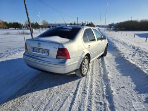 Volkswagen Bora 2004 Telšiai, ar dzinēja tilpumu 1.90 L un nobraukumu 41 tūkst. km par 1600 €, foto 4 vietnē AUTOMOTO.COM.LV