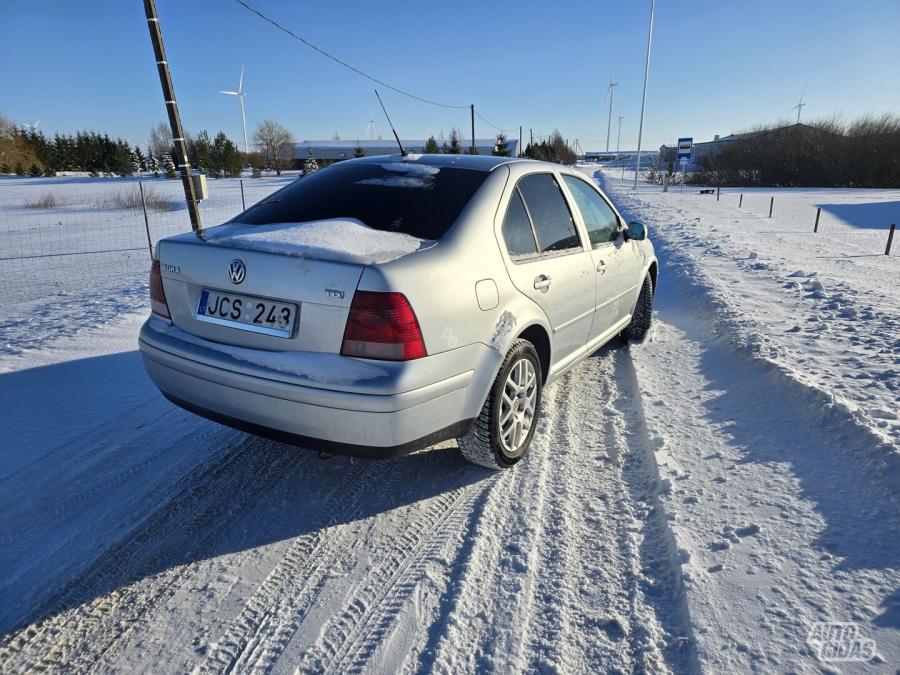 Volkswagen Bora 2004 Telšiai, ar dzinēja tilpumu 1.90 L un nobraukumu 41 tūkst. km par 1600 €, foto 4 vietnē AUTOMOTO.COM.LV