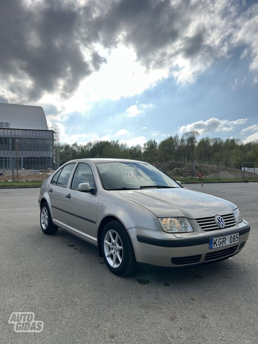 Volkswagen Bora 2004 Šauļi, ar dzinēja tilpumu 1.90 L un nobraukumu 399 tūkst. km par 900 €, foto 1 vietnē AUTOMOTO.COM.LV
