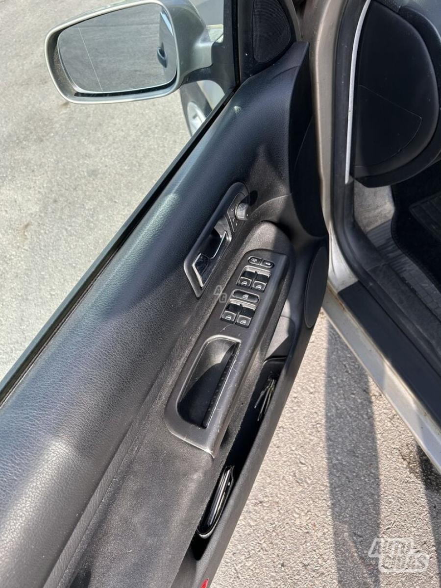Volkswagen Bora 2004 Šauļi, ar dzinēja tilpumu 1.90 L un nobraukumu 399 tūkst. km par 900 €, foto 11 vietnē AUTOMOTO.COM.LV