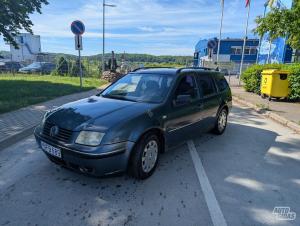Volkswagen Bora 2000 Kauņa, ar dzinēja tilpumu 1.90 L un nobraukumu 350 tūkst. km par 550 €, foto  vietnē AUTOMOTO.COM.LV