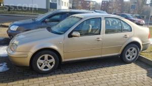 Yellow Volkswagen Bora 2001 in Liepaja, with an engine capacity of 1.60 L and mileage of 267 thousand km for 1100 €, photo  on AUTOMOTO.COM.LV