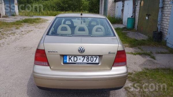Dzeltens Volkswagen Bora 2001 Liepāja, ar dzinēja tilpumu 1.60 L un nobraukumu 267 tūkst. km par 1100 €, foto 3 vietnē AUTOMOTO.COM.LV