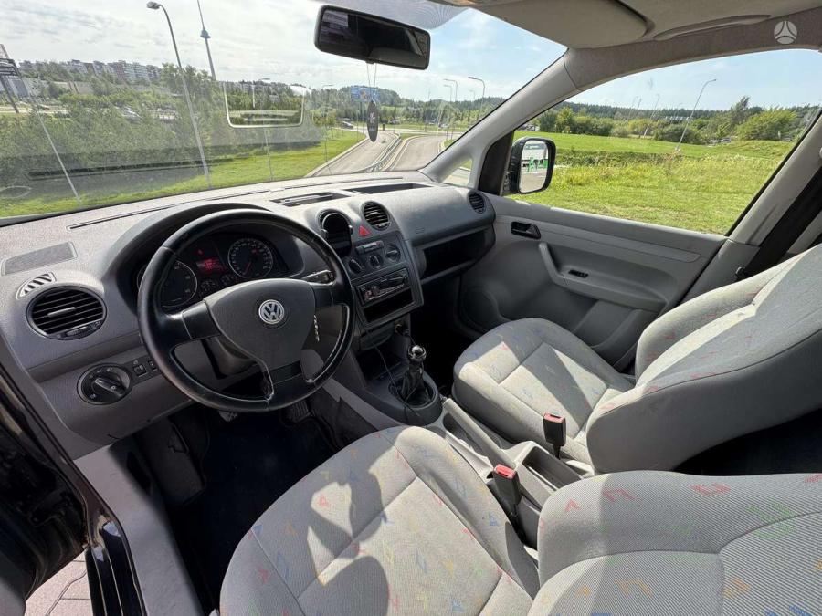 Melns Volkswagen Caddy 2006 Viļņa, ar dzinēja tilpumu 1.90 L un nobraukumu 287 tūkst. km par 3600 €, foto 14 vietnē AUTOMOTO.COM.LV