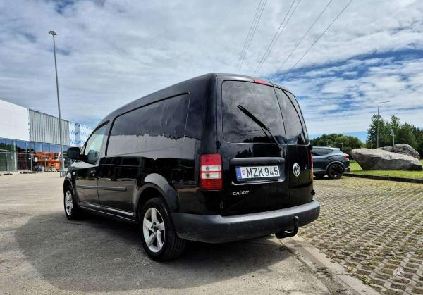 Black Volkswagen Caddy 2011 in Siauliai, with an engine capacity of 1.60 L and mileage of 264 thousand km for 2700 €, photo 3 on AUTOMOTO.COM.LV