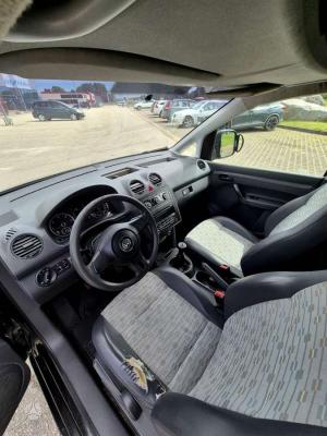 Black Volkswagen Caddy 2011 in Siauliai, with an engine capacity of 1.60 L and mileage of 264 thousand km for 2700 €, photo 7 on AUTOMOTO.COM.LV