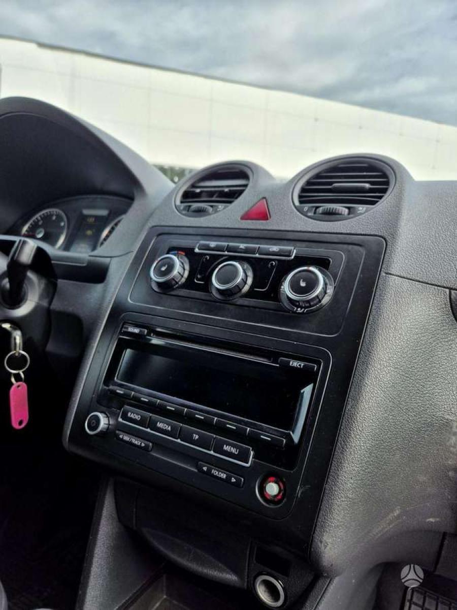 Black Volkswagen Caddy 2011 in Siauliai, with an engine capacity of 1.60 L and mileage of 264 thousand km for 2700 €, photo 9 on AUTOMOTO.COM.LV
