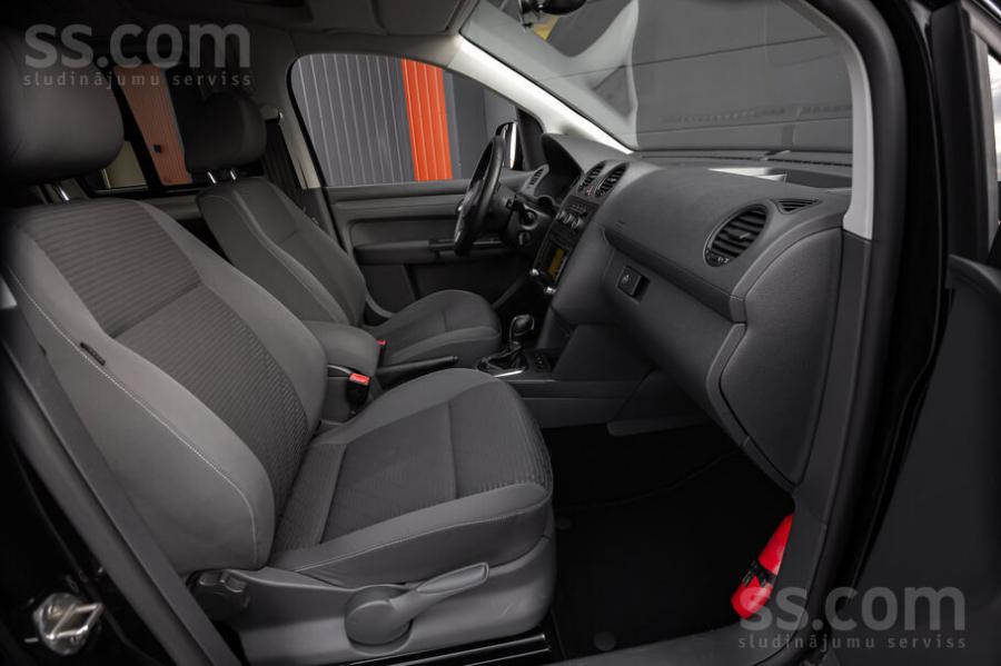 Black Volkswagen Caddy 2013 in Jelgava, with an engine capacity of 1.60 L and mileage of 0 thousand km for 9200 €, photo 8 on AUTOMOTO.COM.LV