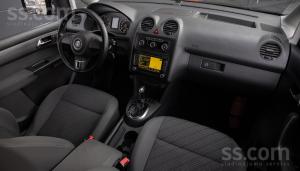 Black Volkswagen Caddy 2013 in Jelgava, with an engine capacity of 1.60 L and mileage of 0 thousand km for 9200 €, photo 10 on AUTOMOTO.COM.LV
