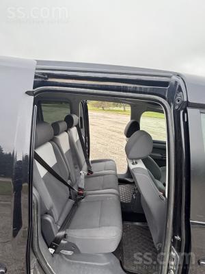 Melns Volkswagen Caddy 2013 Tukums, ar dzinēja tilpumu 1.60 L un nobraukumu 246 tūkst. km par 4900 €, foto 7 vietnē AUTOMOTO.COM.LV
