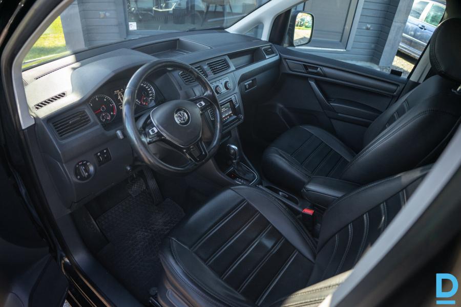 Melns Volkswagen Caddy 2017 Liepāja, ar dzinēja tilpumu 2.00 L un nobraukumu 341 tūkst. km par 10500 €, foto 6 vietnē AUTOMOTO.COM.LV