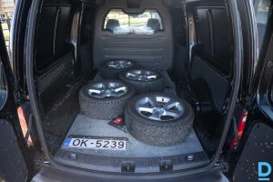Melns Volkswagen Caddy 2017 Liepāja, ar dzinēja tilpumu 2.00 L un nobraukumu 341 tūkst. km par 10500 €, foto 8 vietnē AUTOMOTO.COM.LV