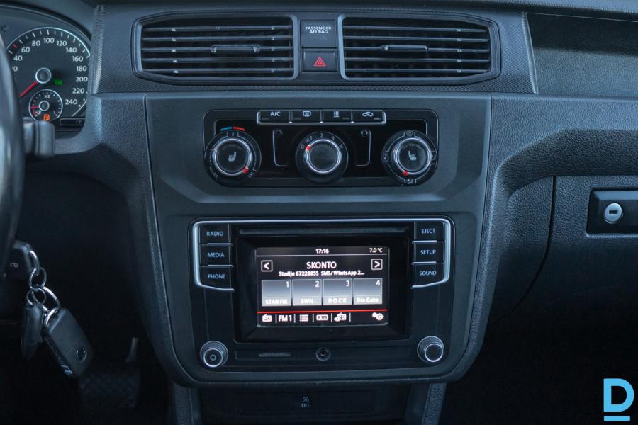Melns Volkswagen Caddy 2017 Liepāja, ar dzinēja tilpumu 2.00 L un nobraukumu 341 tūkst. km par 10500 €, foto 9 vietnē AUTOMOTO.COM.LV