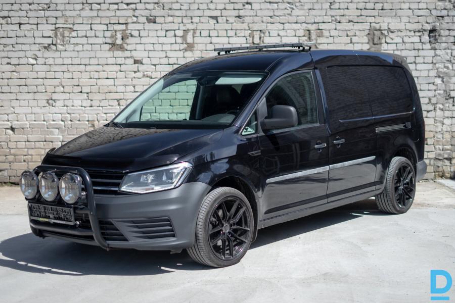 Melns Volkswagen Caddy 2017 Liepāja, ar dzinēja tilpumu 2.00 L un nobraukumu 341 tūkst. km par 9800 €, foto 3 vietnē AUTOMOTO.COM.LV