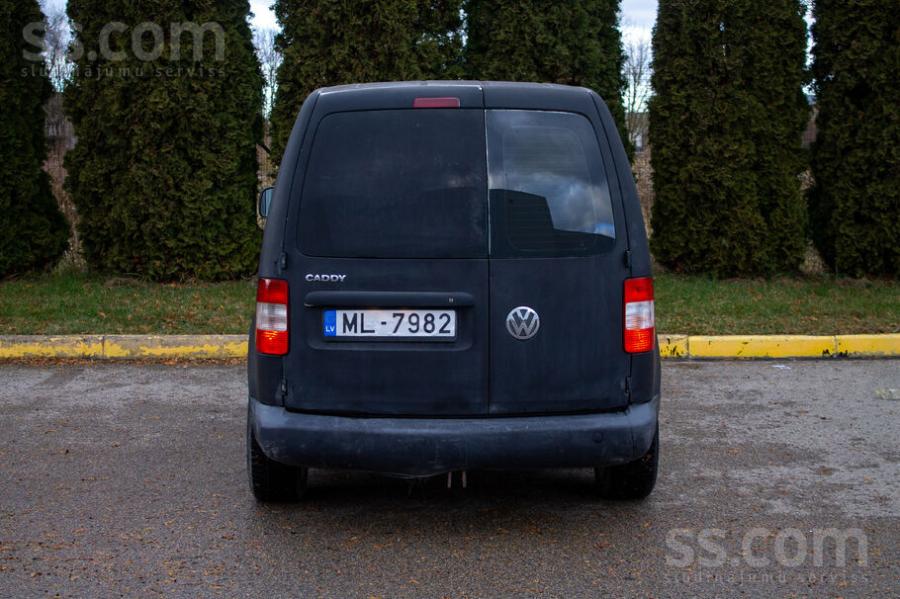 Black Volkswagen Caddy 2004 in Jelgava, with an engine capacity of 2.00 L and mileage of 277 thousand km for 1750 €, photo 5 on AUTOMOTO.COM.LV