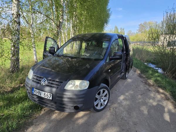 Melns Volkswagen Caddy 2004 Šauļi, ar dzinēja tilpumu 1.90 L un nobraukumu 498 tūkst. km par 2500 €, foto 1 vietnē AUTOMOTO.COM.LV