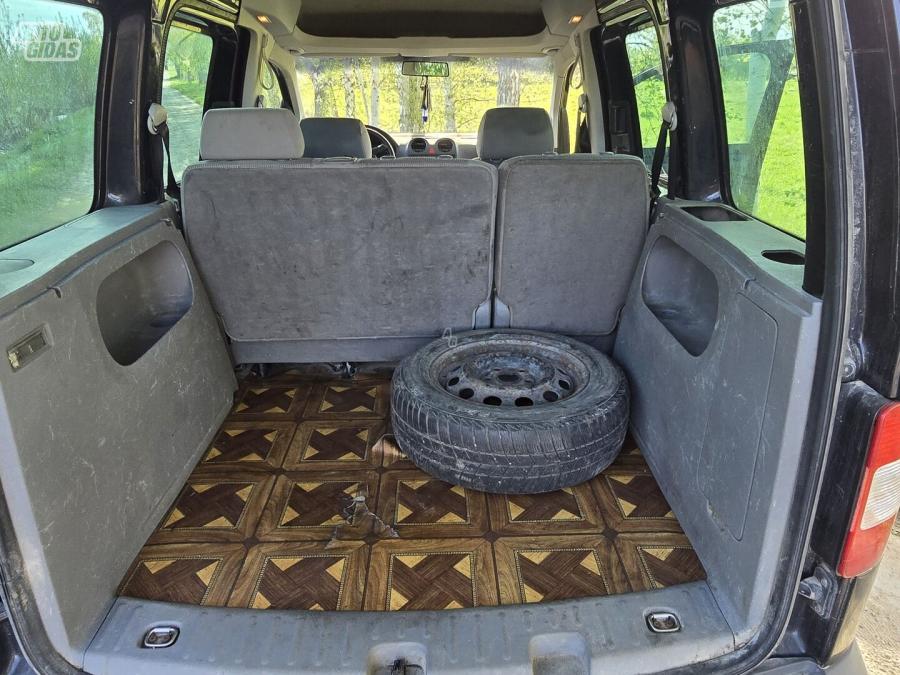 Black Volkswagen Caddy 2004 in Siauliai, with an engine capacity of 1.90 L and mileage of 498 thousand km for 2500 €, photo 6 on AUTOMOTO.COM.LV