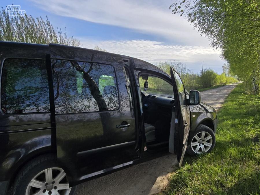 Black Volkswagen Caddy 2004 in Siauliai, with an engine capacity of 1.90 L and mileage of 498 thousand km for 2500 €, photo 12 on AUTOMOTO.COM.LV