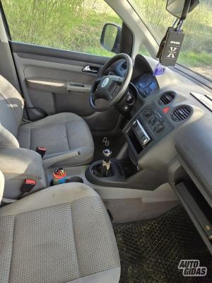 Black Volkswagen Caddy 2004 in Siauliai, with an engine capacity of 1.90 L and mileage of 498 thousand km for 2500 €, photo 13 on AUTOMOTO.COM.LV