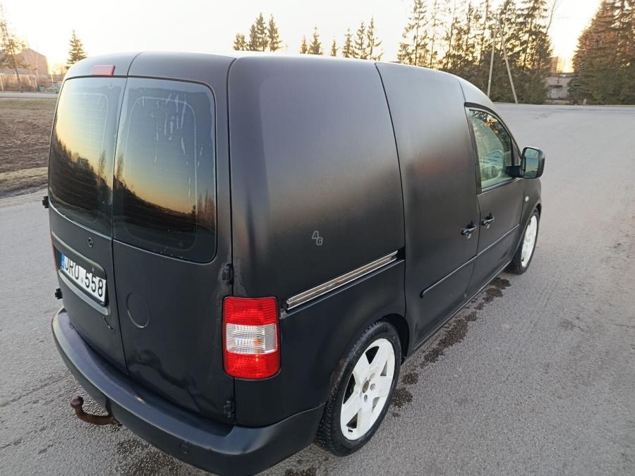 Melns Volkswagen Caddy 2006 Joniškis, ar dzinēja tilpumu 1.90 L un nobraukumu 415 tūkst. km par 1350 €, foto 3 vietnē AUTOMOTO.COM.LV