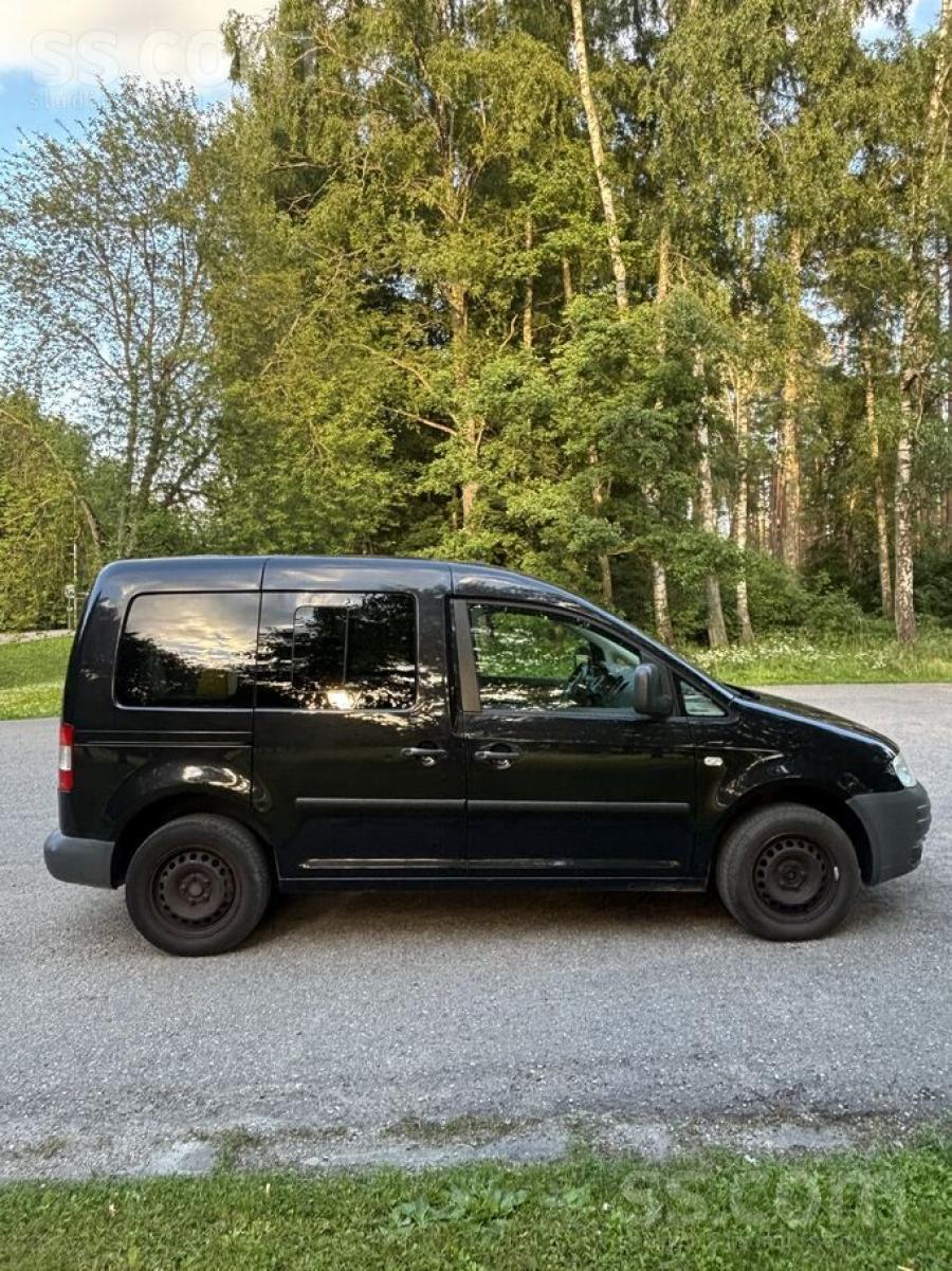 Black Volkswagen Caddy 2006 in Riga, with an engine capacity of 1.90 L and mileage of 251 thousand km for 4100 €, photo 6 on AUTOMOTO.COM.LV