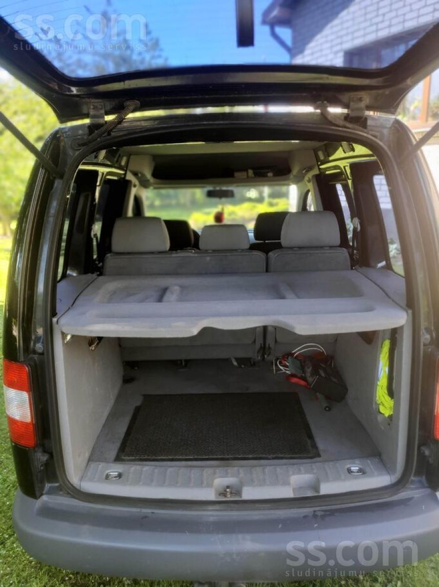 Black Volkswagen Caddy 2007 in Bauska, with an engine capacity of 1.90 L and mileage of 263 thousand km for 3400 €, photo 8 on AUTOMOTO.COM.LV