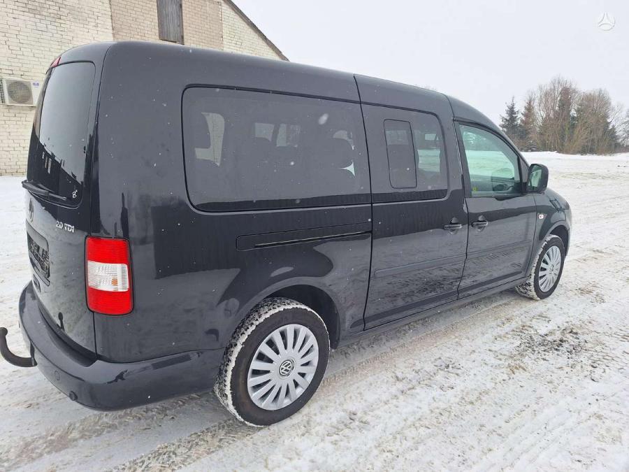 Melns Volkswagen Caddy 2008 Marijampole, ar dzinēja tilpumu 2.00 L un nobraukumu 274 tūkst. km par 5350 €, foto 5 vietnē AUTOMOTO.COM.LV