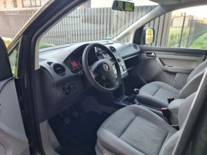 Melns Volkswagen Caddy 2008 Viļņa, ar dzinēja tilpumu 2.00 L un nobraukumu 272 tūkst. km par 5450 €, foto 13 vietnē AUTOMOTO.COM.LV