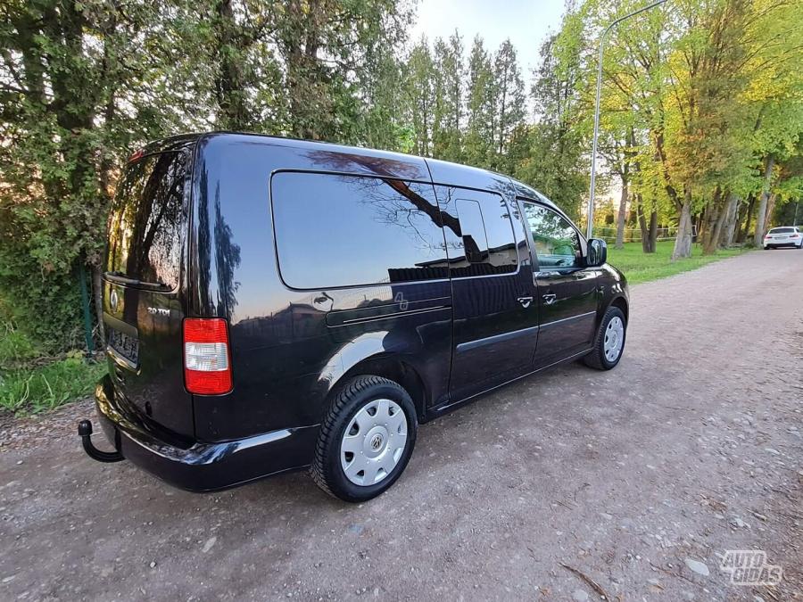 Black Volkswagen Caddy 2008 in Vilnius, with an engine capacity of 2.00 L and mileage of 272 thousand km for 5450 €, photo 4 on AUTOMOTO.COM.LV