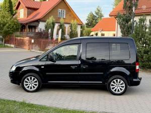 Black Volkswagen Caddy 2008 in Vilnius, with an engine capacity of 1.90 L and mileage of 295 thousand km for 3500 €, photo 5 on AUTOMOTO.COM.LV