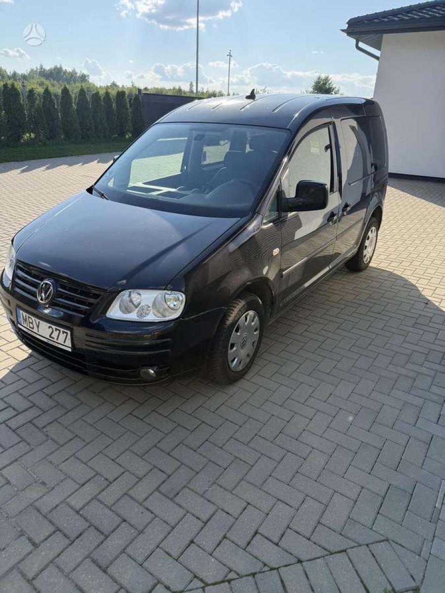 Melns Volkswagen Caddy 2009 Viļņa, ar dzinēja tilpumu 1.90 L un nobraukumu 390 tūkst. km par 4600 €, foto 3 vietnē AUTOMOTO.COM.LV